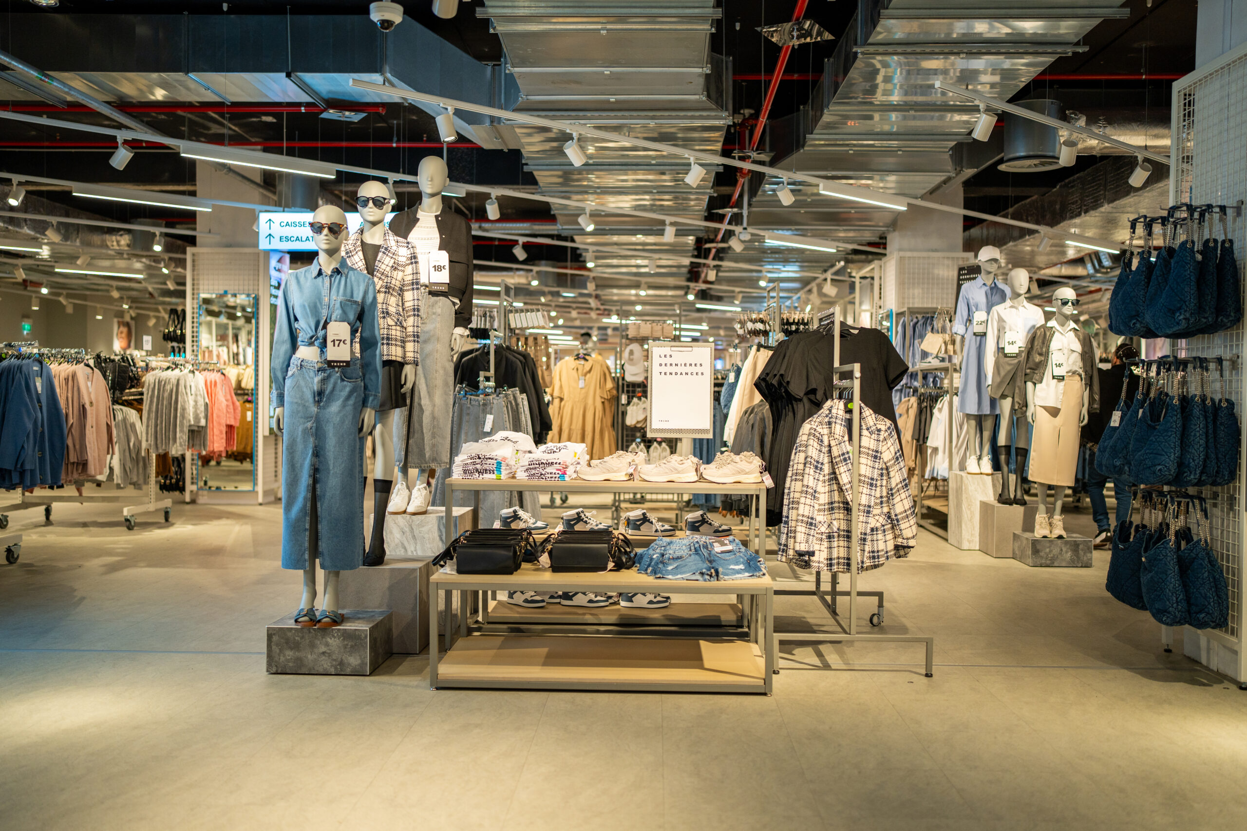 Plongez dans l'univers de la mode chez Primark: Le spot shopping ...